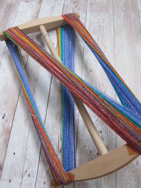 How to Dye a Rainbow Gradient Yarn (using a sock blank!) - Shiny Happy ...