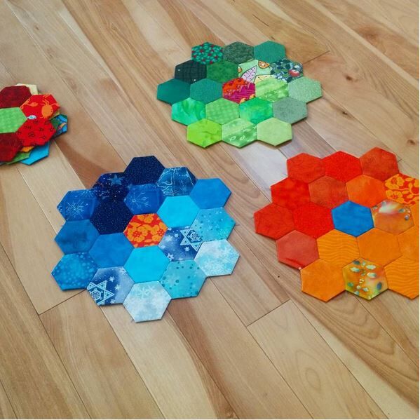 Video Tutorial: English Paper Piecing - Shiny Happy World