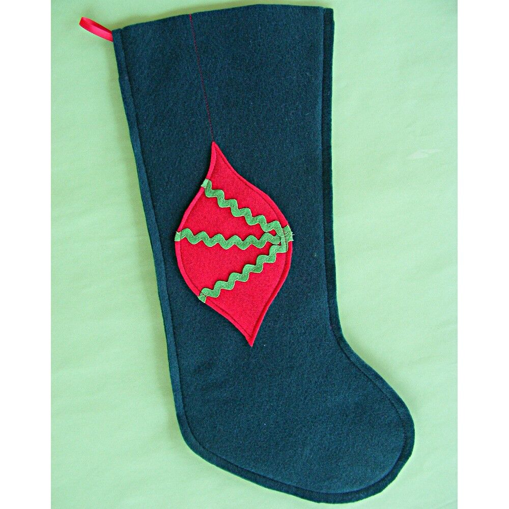 Free Stocking Pattern + Free Ornament Pattern = Fun Handmade Goodness ...