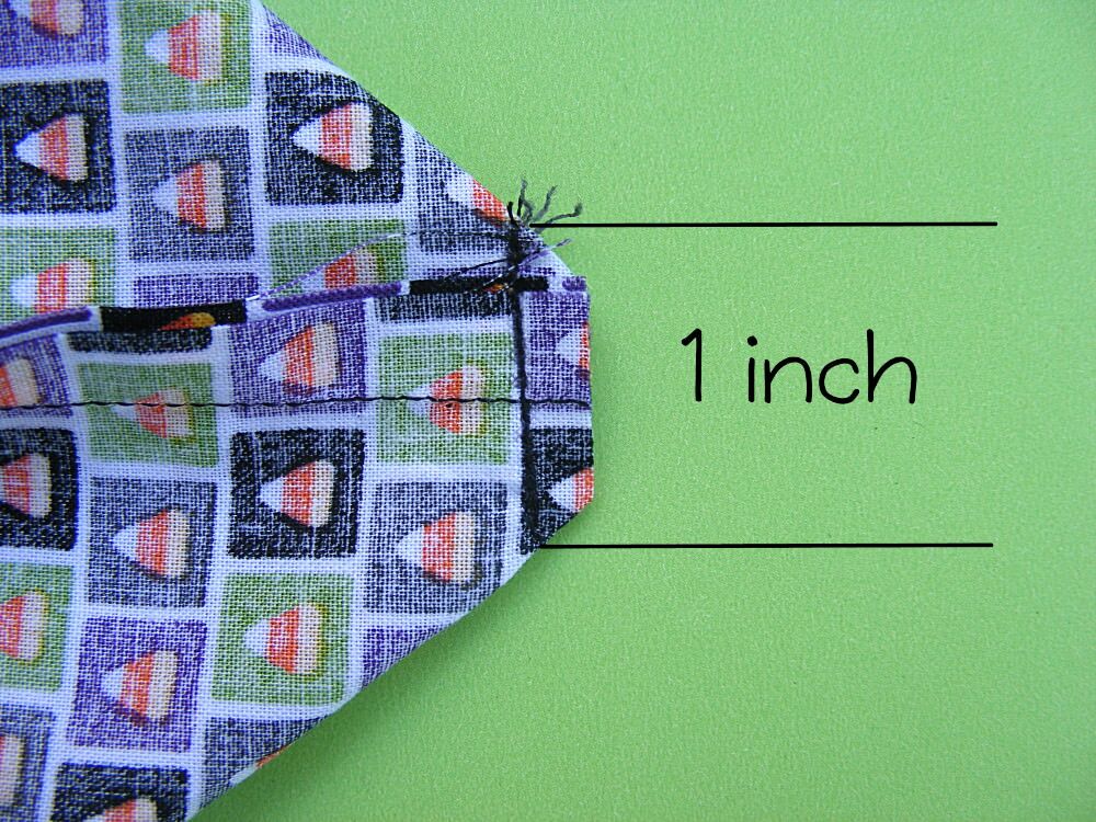 Free Trick or Treat Bag Tutorial - Shiny Happy World