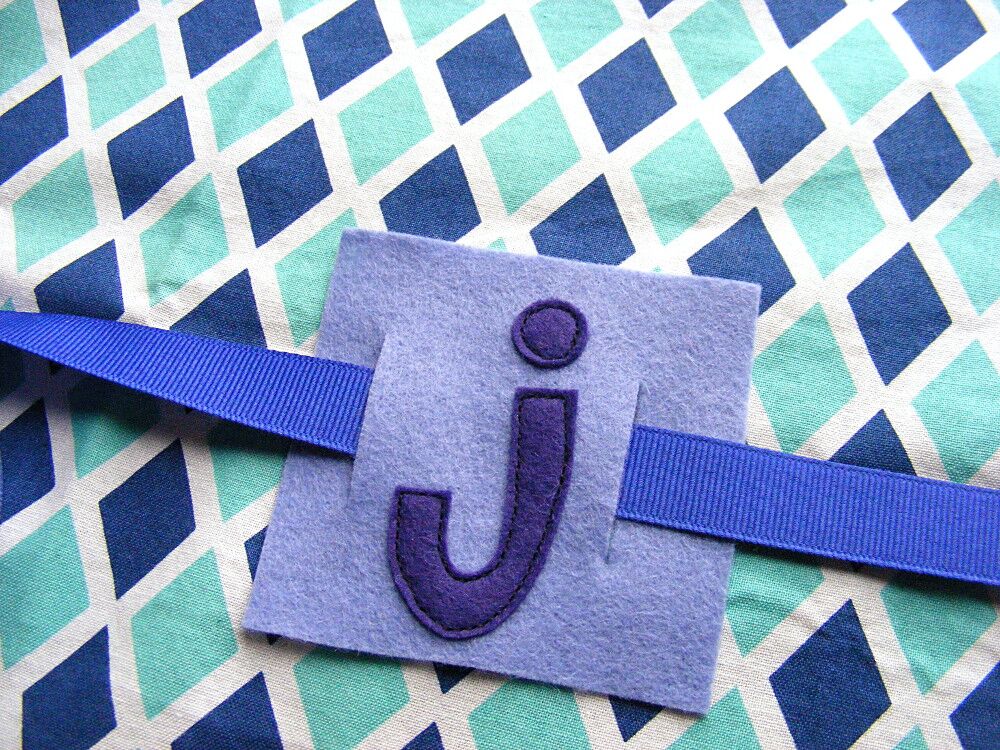 Make Easy Felt Gift Tags - Shiny Happy World