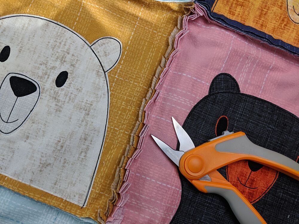 Make an Easy Applique Rag Quilt – tutorial - Shiny Happy World